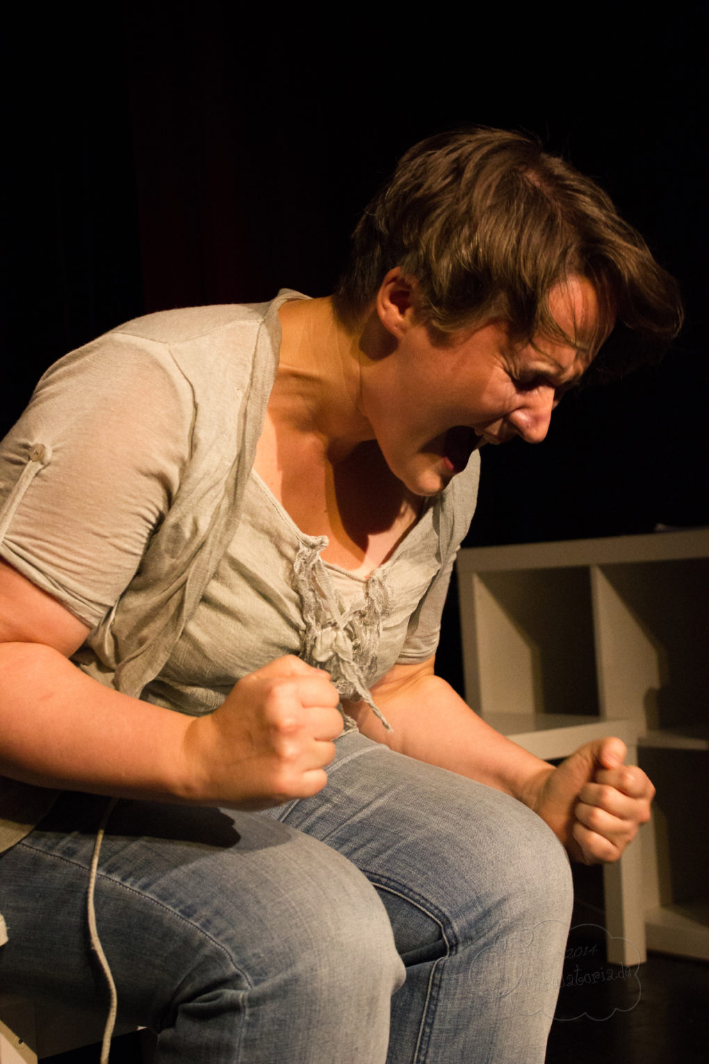 Das Koffertheater spielt: Time to kill - Fabulatoria